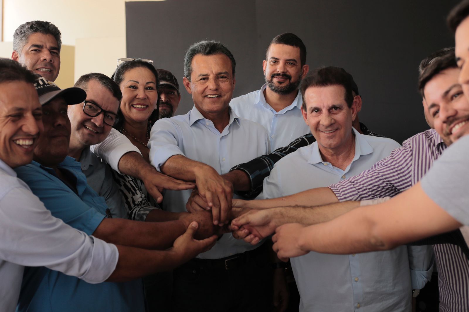 Senador Vanderlan atende demandas do Centro-Oeste Goiano - Oeste Goiano